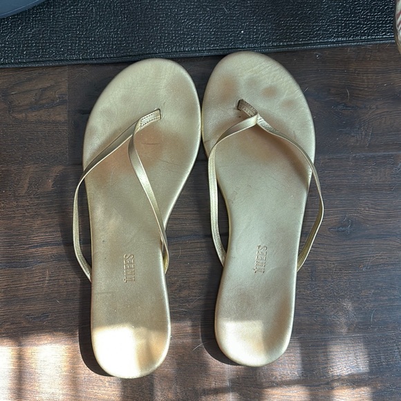 Shoes | Teeks Gold Sandal Flip Flop | Poshmark